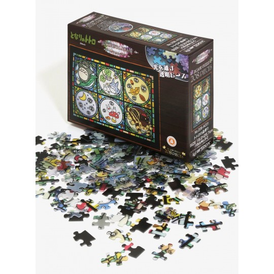 Stained glass Puzzle 208P Totoro & his friends - My Neighbor Totoro