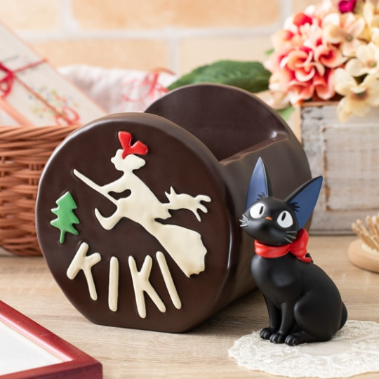 Chocolate cake Jewel box with Jiji - Kiki's Delivery Service